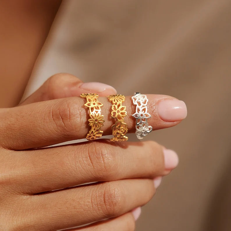 How To Measure Your Ring Size (w. Circular Ring Size Chart & Converter – CentimeGift